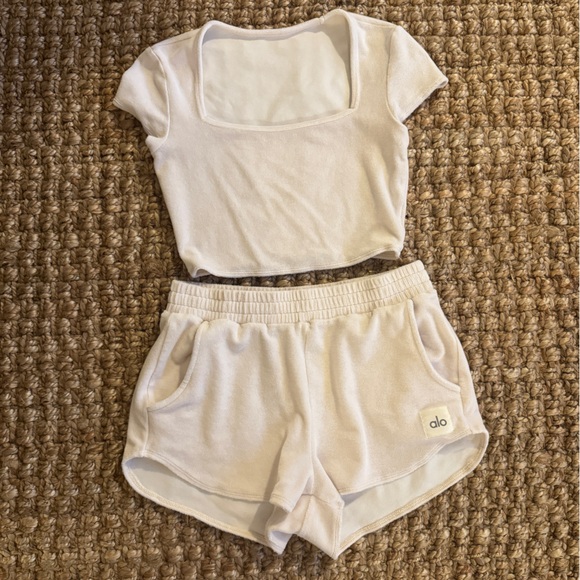 ALO Yoga | Intimates & Sleepwear | Alo Yoga White Beachside Lounge Set ...